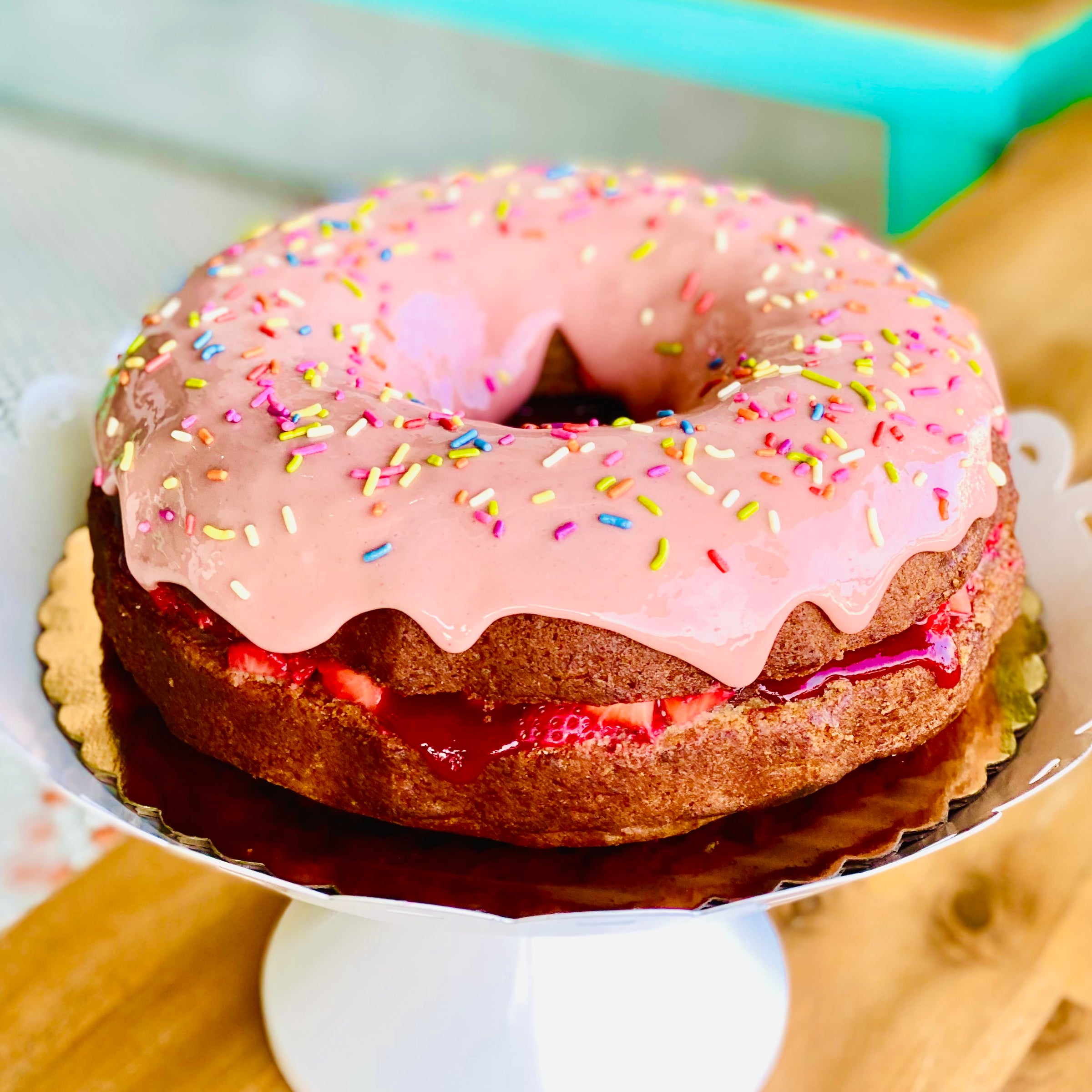 doughnut shaped cake